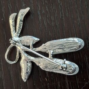 Jewelry | Vintage Pair Of Classic Silver Tone Metal Brooches | Poshmark